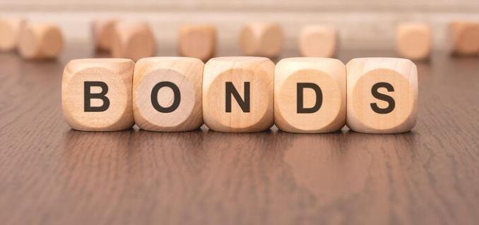 FD vs Bonds: Compare Returns, Risk, and Tax Benefits