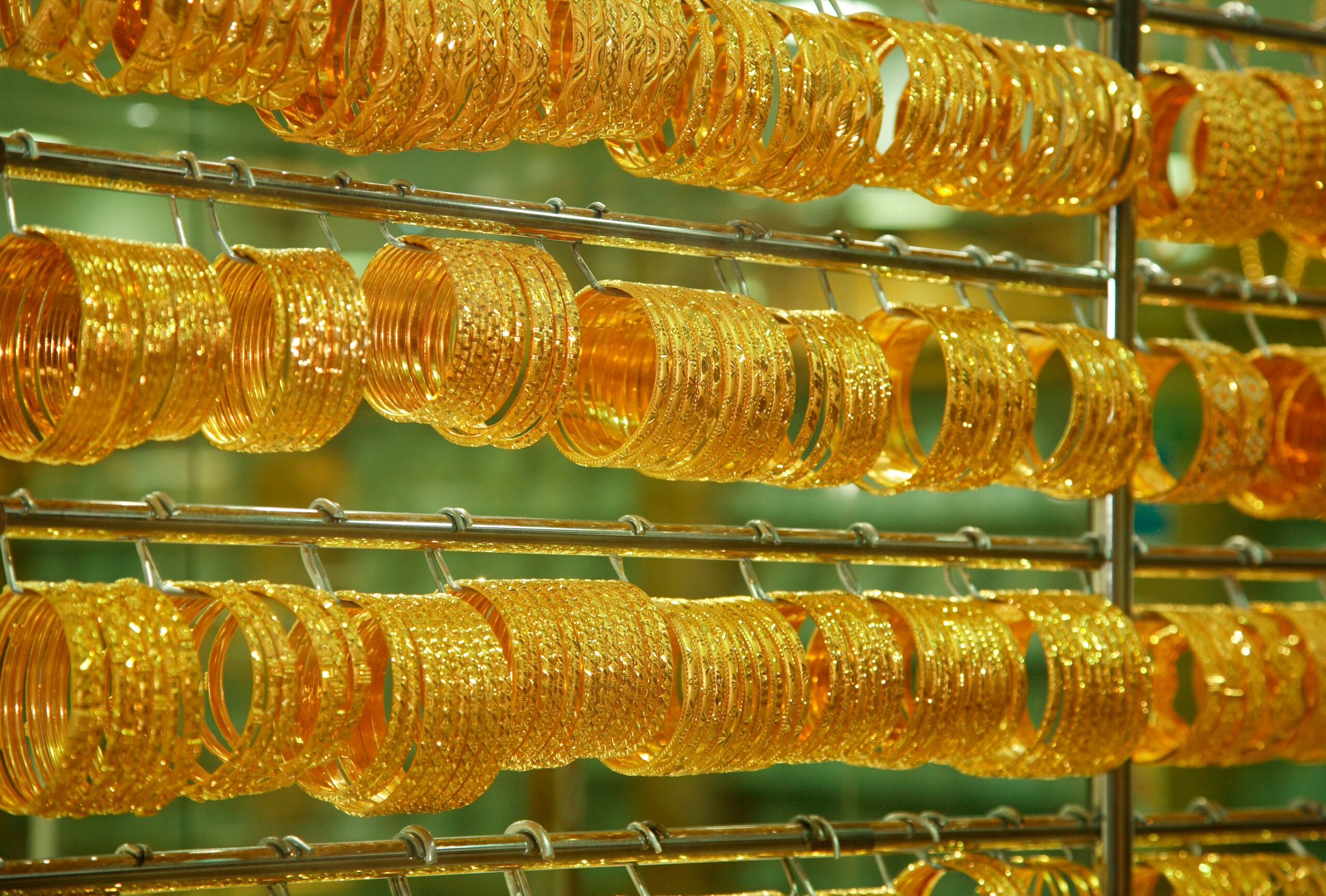 A Guide to Store Your Gold the Right Way - Airtel