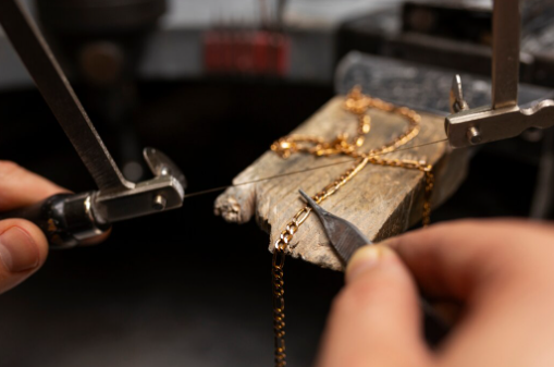 Decoding the Hallmarks: Your Guide to Verifying Gold Authenticity - Airtel