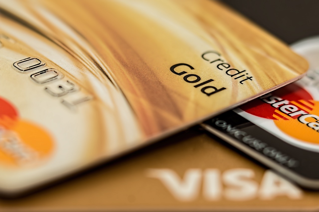 Credit Card Limit Maxed Out? Expert Tips to Manage and Recover